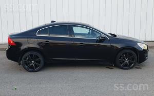 Melns Volvo S60 2011 Jelgava, ar dzinēja tilpumu 2.40 L un nobraukumu 416 tūkst. km par 3750 €, foto 7 vietnē AUTOMOTO.COM.LV