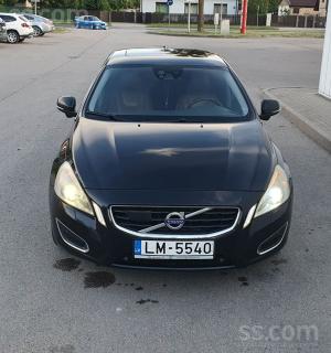 Melns Volvo S60 2011 Jelgava, ar dzinēja tilpumu 2.40 L un nobraukumu 416 tūkst. km par 3750 €, foto 9 vietnē AUTOMOTO.COM.LV
