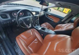 Melns Volvo S60 2011 Jelgava, ar dzinēja tilpumu 2.40 L un nobraukumu 416 tūkst. km par 3750 €, foto 12 vietnē AUTOMOTO.COM.LV
