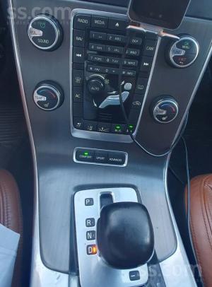 Melns Volvo S60 2011 Jelgava, ar dzinēja tilpumu 2.40 L un nobraukumu 416 tūkst. km par 3750 €, foto 19 vietnē AUTOMOTO.COM.LV