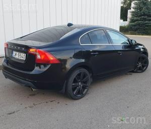 Melns Volvo S60 2011 Jelgava, ar dzinēja tilpumu 2.40 L un nobraukumu 416 tūkst. km par 3650 €, foto 5 vietnē AUTOMOTO.COM.LV