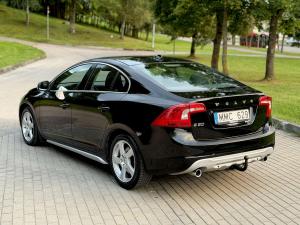 Black Volvo S60 2011 in Vilnius, with an engine capacity of 2.00 L and mileage of 296 thousand km for 5500 €, photo 5 on AUTOMOTO.COM.LV