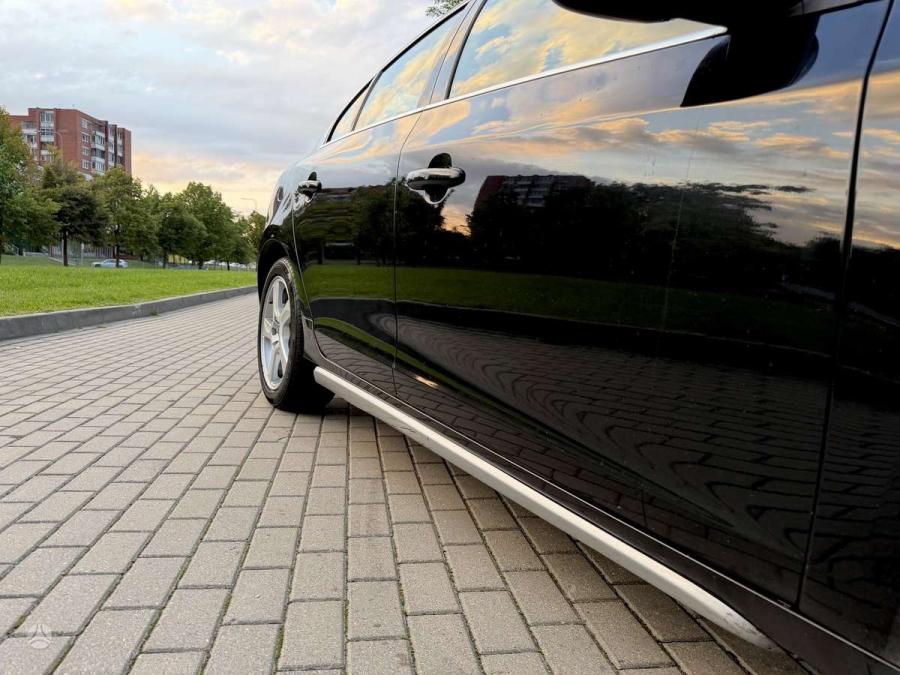 Black Volvo S60 2011 in Vilnius, with an engine capacity of 2.00 L and mileage of 296 thousand km for 5500 €, photo 10 on AUTOMOTO.COM.LV