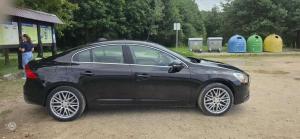 Melns Volvo S60 2011 Utena, ar dzinēja tilpumu 2.95 L un nobraukumu 370 tūkst. km par 7300 €, foto 4 vietnē AUTOMOTO.COM.LV