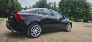 Melns Volvo S60 2011 Utena, ar dzinēja tilpumu 2.95 L un nobraukumu 370 tūkst. km par 7300 €, foto 7 vietnē AUTOMOTO.COM.LV