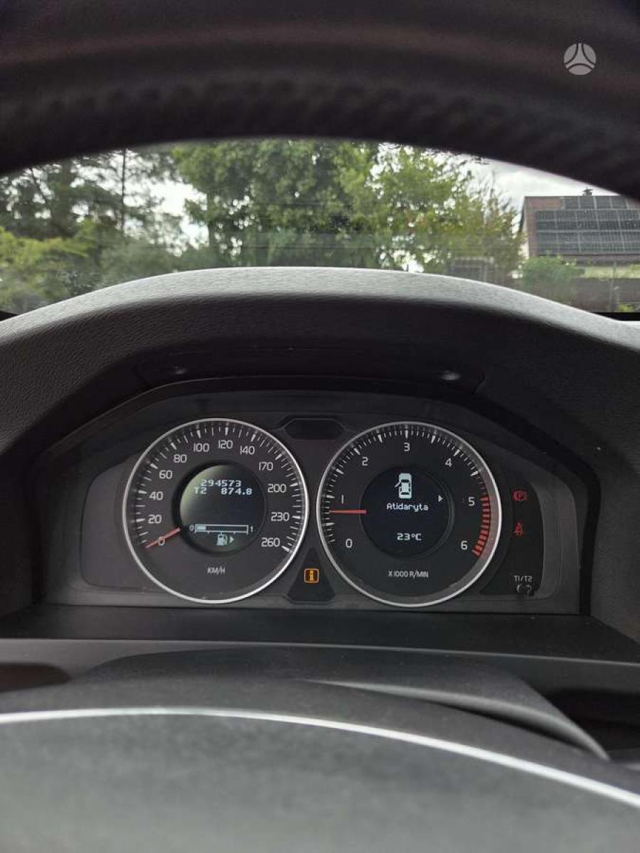 Melns Volvo S60 2011 Viļņa, ar dzinēja tilpumu 1.98 L un nobraukumu 295 tūkst. km par 3950 €, foto 13 vietnē AUTOMOTO.COM.LV
