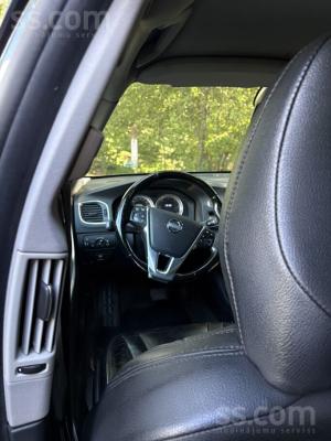 Melns Volvo S60 2011 Saldus, ar dzinēja tilpumu 2.00 L un nobraukumu 394 tūkst. km par 4850 €, foto 5 vietnē AUTOMOTO.COM.LV