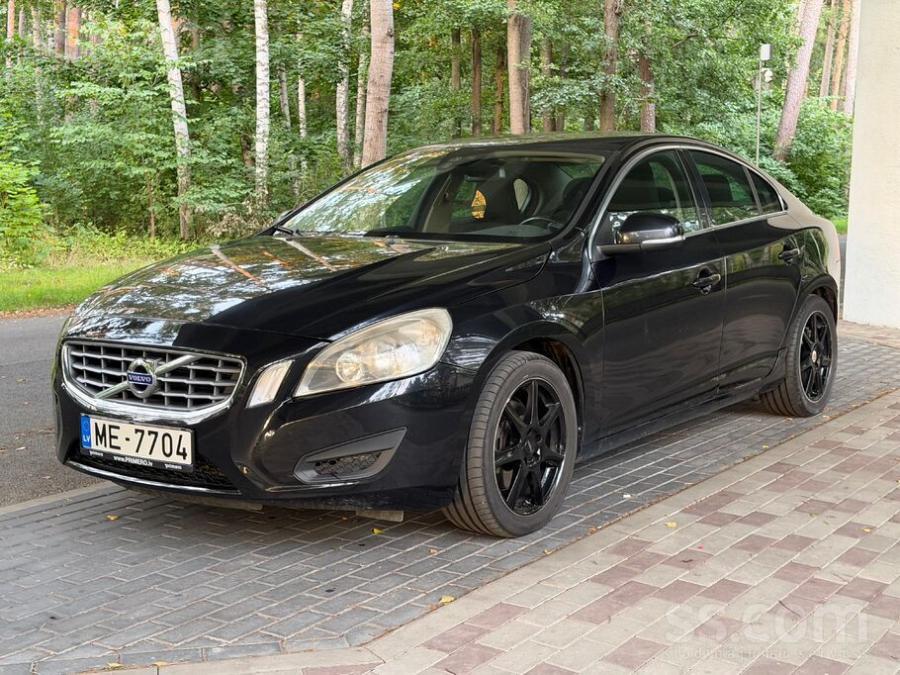 Melns Volvo S60 2011 Jūrmala, ar dzinēja tilpumu 2.00 L un nobraukumu 263 tūkst. km par 5300 €, foto 6 vietnē AUTOMOTO.COM.LV