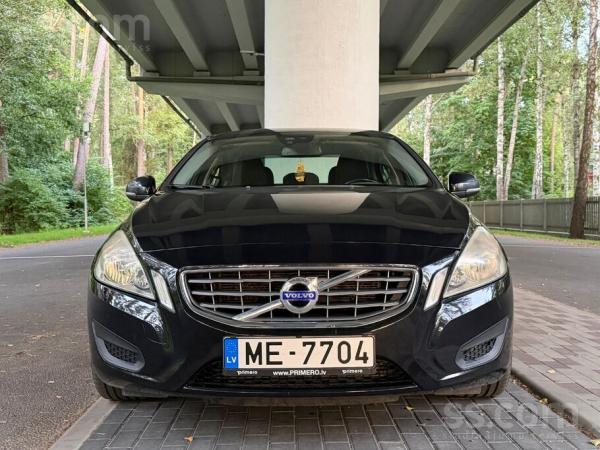 Volvo S60 2011 in Jurmala on AUTOMOTO.COM.LV Black Volvo S60 2011 in Jurmala, with an engine capacity of 2.00 L and mileage of 263 thousand km for 5300 €, photo 1 on AUTOMOTO.COM.LV