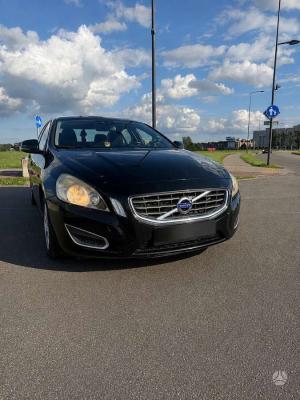 Black Volvo S60 2011 in Kaunas, with an engine capacity of 1.98 L and mileage of 340 thousand km for 4050 €, photo  on AUTOMOTO.COM.LV