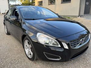 Melns Volvo S60 2011 Šauļi, ar dzinēja tilpumu 1.56 L un nobraukumu 202 tūkst. km par 4900 €, foto 4 vietnē AUTOMOTO.COM.LV