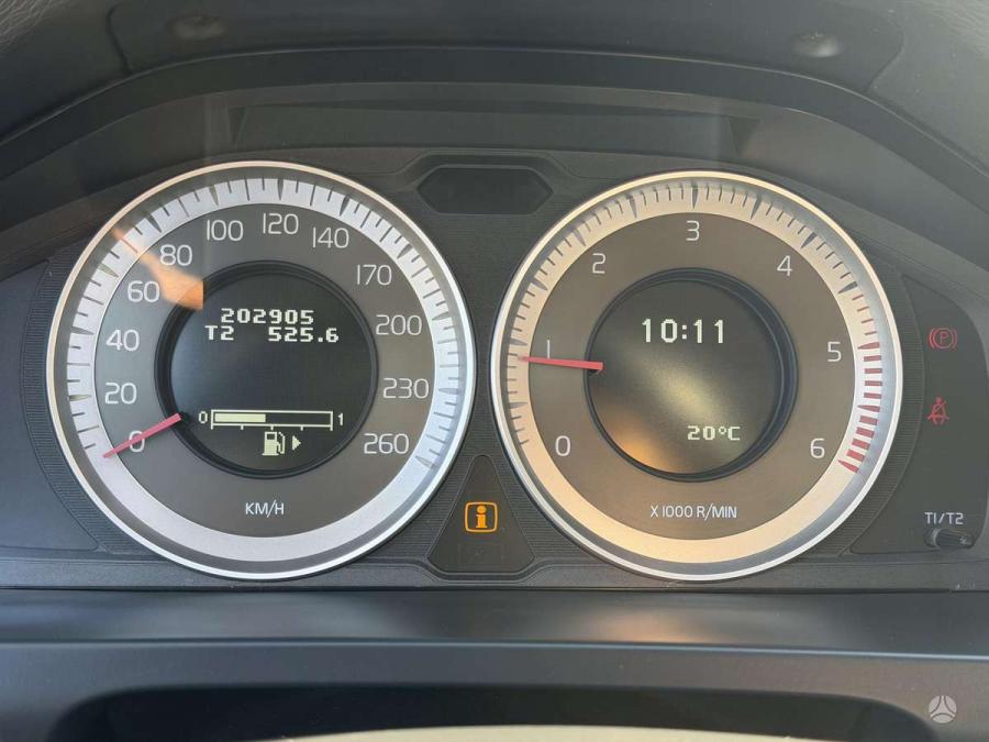 Melns Volvo S60 2011 Šauļi, ar dzinēja tilpumu 1.56 L un nobraukumu 202 tūkst. km par 4900 €, foto 16 vietnē AUTOMOTO.COM.LV
