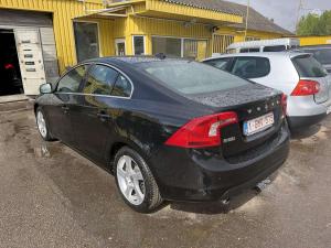 Melns Volvo S60 2011 Šauļi, ar dzinēja tilpumu 1.56 L un nobraukumu 202 tūkst. km par 4900 €, foto 23 vietnē AUTOMOTO.COM.LV