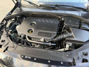 Melns Volvo S60 2011 Šauļi, ar dzinēja tilpumu 1.56 L un nobraukumu 202 tūkst. km par 4900 €, foto 24 vietnē AUTOMOTO.COM.LV