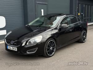 Black Volvo S60 2011 in Tallinn, with an engine capacity of 2.40 L and mileage of 345 thousand km for 5999 €, photo 3 on AUTOMOTO.COM.LV