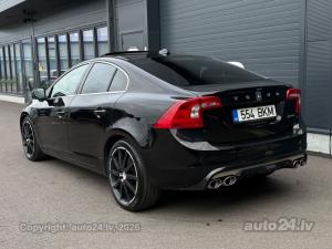 Black Volvo S60 2011 in Tallinn, with an engine capacity of 2.40 L and mileage of 345 thousand km for 5999 €, photo 5 on AUTOMOTO.COM.LV