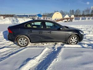 Melns Volvo S60 2012 Kauņa, ar dzinēja tilpumu 1.56 L un nobraukumu 227 tūkst. km par 5200 €, foto 6 vietnē AUTOMOTO.COM.LV