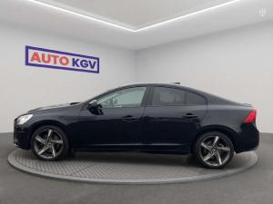 Black Volvo S60 2012 in Vilnius, with an engine capacity of 2.40 L and mileage of 249 thousand km for 8999 €, photo 2 on AUTOMOTO.COM.LV