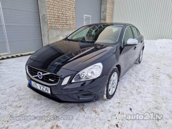 Black Volvo S60 2012 in Paide, with an engine capacity of 2.00 L and mileage of 210 thousand km for 7490 €, photo 1 on AUTOMOTO.COM.LV