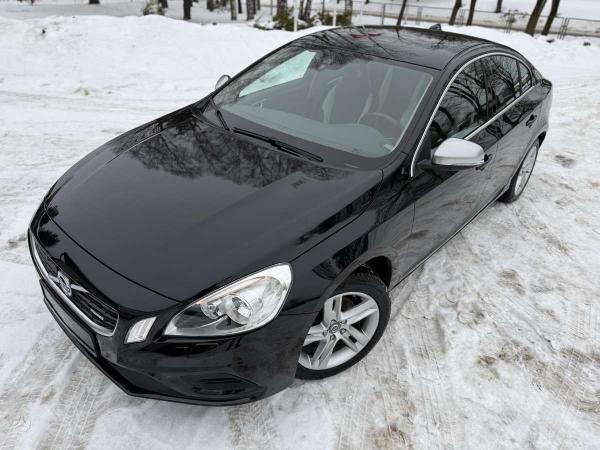Melns Volvo S60 2012 Kazlų Rūda, ar dzinēja tilpumu 1.56 L un nobraukumu 217 tūkst. km par 6800 €, foto 3 vietnē AUTOMOTO.COM.LV
