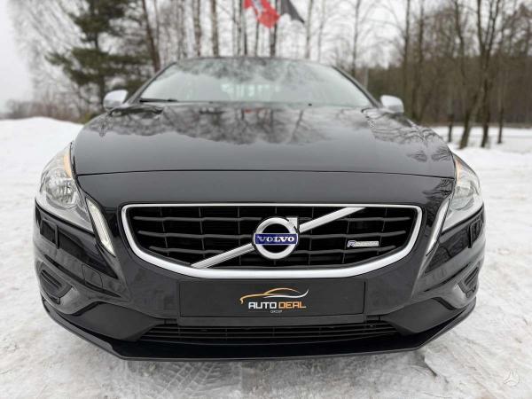 Melns Volvo S60 2012 Kazlų Rūda, ar dzinēja tilpumu 1.56 L un nobraukumu 217 tūkst. km par 6800 €, foto 4 vietnē AUTOMOTO.COM.LV