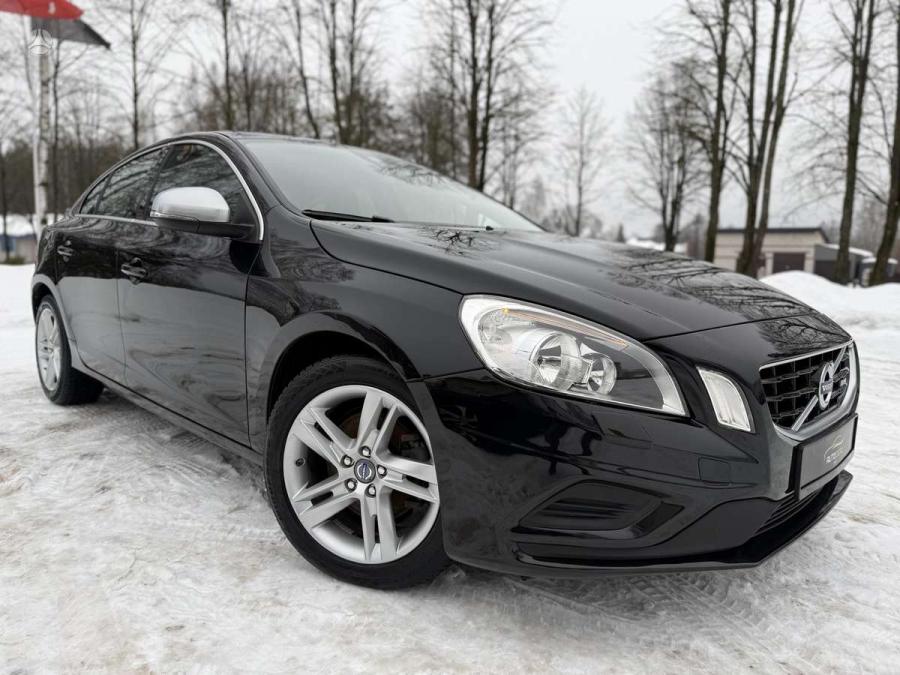 Black Volvo S60 2012 in Kazlu Ruda, with an engine capacity of 1.56 L and mileage of 217 thousand km for 6800 €, photo 7 on AUTOMOTO.COM.LV