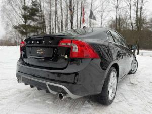 Black Volvo S60 2012 in Kazlu Ruda, with an engine capacity of 1.56 L and mileage of 217 thousand km for 6800 €, photo 13 on AUTOMOTO.COM.LV