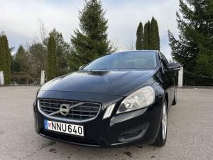 Melns Volvo S60 2012 Alīta, ar dzinēja tilpumu 1.60 L un nobraukumu 313 tūkst. km par 3850 €, foto 3 vietnē AUTOMOTO.COM.LV