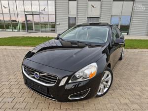 Melns Volvo S60 2012 Šauļi, ar dzinēja tilpumu 3.00 L un nobraukumu 226 tūkst. km par 8500 €, foto  vietnē AUTOMOTO.COM.LV