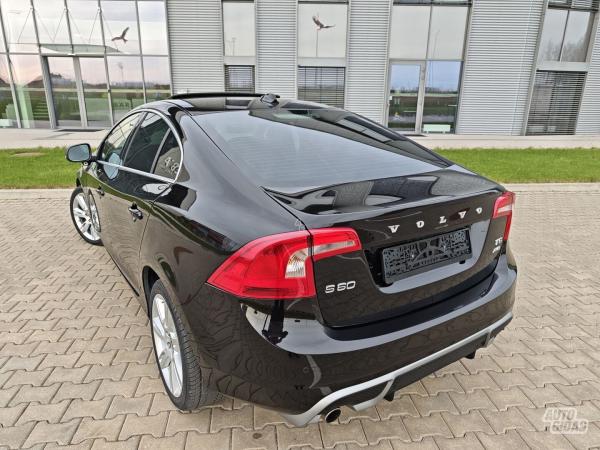 Black Volvo S60 2012 in Siauliai, with an engine capacity of 3.00 L and mileage of 226 thousand km for 8500 €, photo 7 on AUTOMOTO.COM.LV