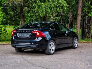 Black Volvo S60 2012 in Riga, with an engine capacity of 2.00 L and mileage of 0 thousand km for 4800 €, photo 12 on AUTOMOTO.COM.LV