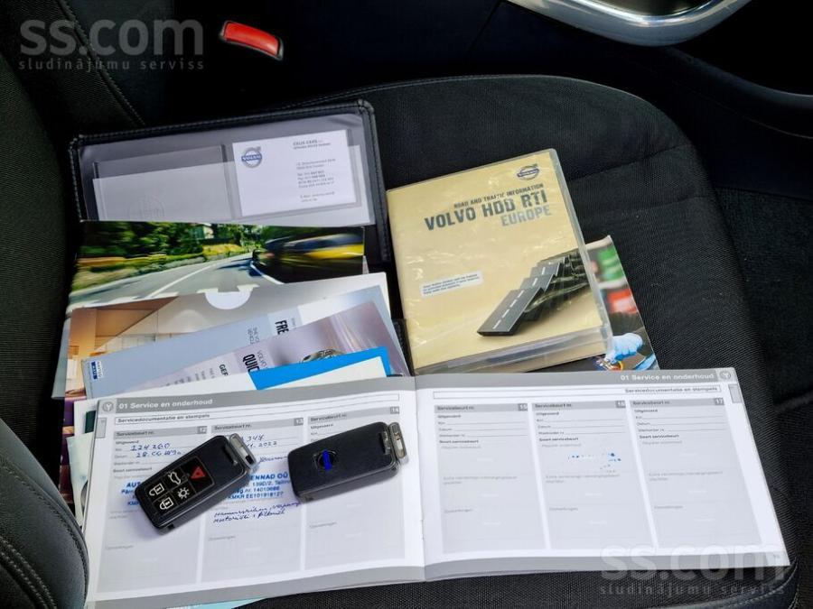 Black Volvo S60 2012 in Riga, with an engine capacity of 2.00 L and mileage of 0 thousand km for 4800 €, photo 15 on AUTOMOTO.COM.LV