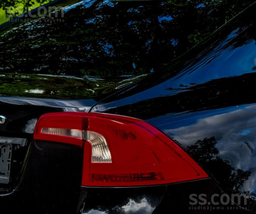 Black Volvo S60 2012 in Riga, with an engine capacity of 2.00 L and mileage of 0 thousand km for 4800 €, photo 21 on AUTOMOTO.COM.LV