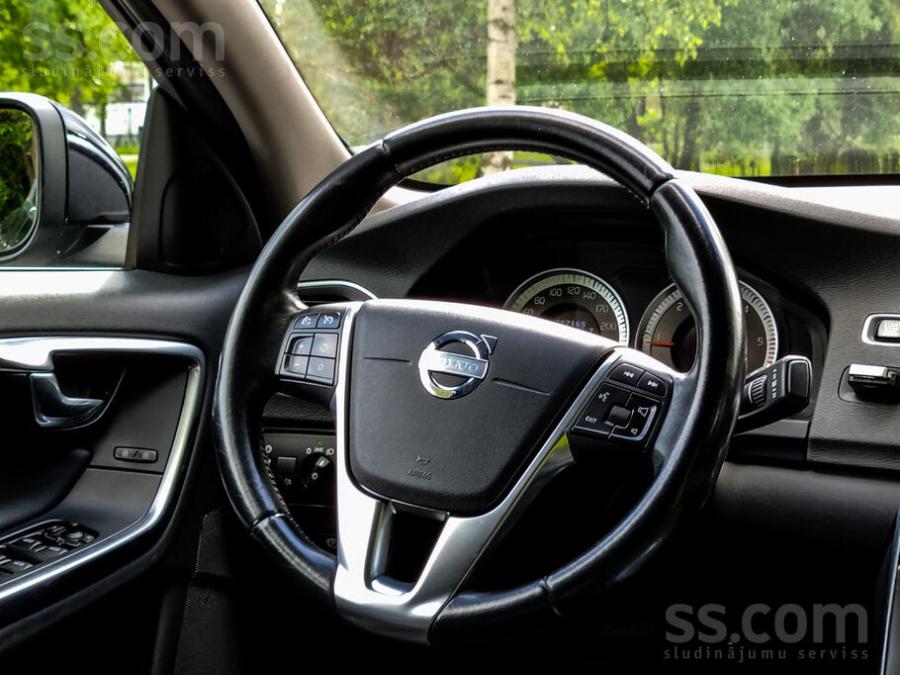 Black Volvo S60 2012 in Riga, with an engine capacity of 2.00 L and mileage of 0 thousand km for 4800 €, photo 23 on AUTOMOTO.COM.LV