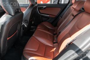 Черный Вольво С60 2012 в Рига, объемом двигателя 2.40 л и пробегом 312 тыс. км за 6200 €, фото 14 на AUTOMOTO.COM.LV