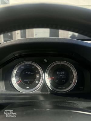 Melns Volvo S60 2012 Viļņa, ar dzinēja tilpumu 2.50 L un nobraukumu 220 tūkst. km par 4800 €, foto 12 vietnē AUTOMOTO.COM.LV