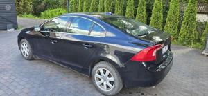 Black Volvo S60 2012 in Vilnius, with an engine capacity of 1.98 L and mileage of 242 thousand km for 4800 €, photo 4 on AUTOMOTO.COM.LV