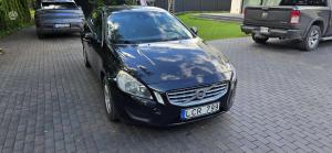 Black Volvo S60 2012 in Vilnius, with an engine capacity of 1.98 L and mileage of 242 thousand km for 4800 €, photo 7 on AUTOMOTO.COM.LV