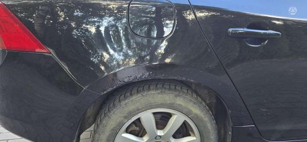 Black Volvo S60 2012 in Vilnius, with an engine capacity of 1.98 L and mileage of 242 thousand km for 4800 €, photo 7 on AUTOMOTO.COM.LV