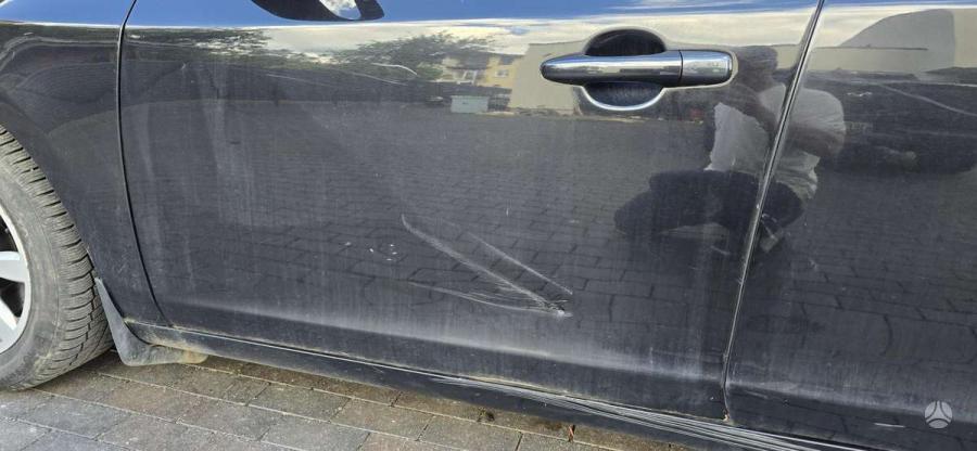 Black Volvo S60 2012 in Vilnius, with an engine capacity of 1.98 L and mileage of 242 thousand km for 4800 €, photo 10 on AUTOMOTO.COM.LV