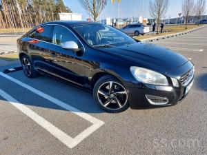 Black Volvo S60 2012 in Riga, with an engine capacity of 2.40 L and mileage of 289 thousand km for 6480 €, photo  on AUTOMOTO.COM.LV