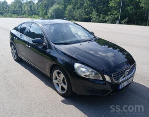 Melns Volvo S60 2012 Madona, ar dzinēja tilpumu 2.00 L un nobraukumu 312 tūkst. km par 5500 €, foto 3 vietnē AUTOMOTO.COM.LV