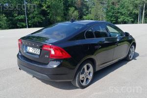 Melns Volvo S60 2012 Madona, ar dzinēja tilpumu 2.00 L un nobraukumu 312 tūkst. km par 5500 €, foto 5 vietnē AUTOMOTO.COM.LV