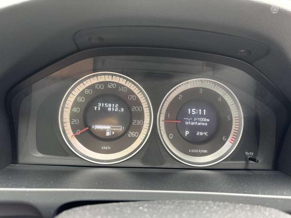 Черный Вольво С60 2012 в Вильнюс, объемом двигателя 1.98 л и пробегом 316 тыс. км за 5700 €, фото 7 на AUTOMOTO.COM.LV