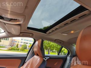Black Volvo S60 2012 in Riga, with an engine capacity of 1.60 L and mileage of 307 thousand km for 4800 €, photo 12 on AUTOMOTO.COM.LV