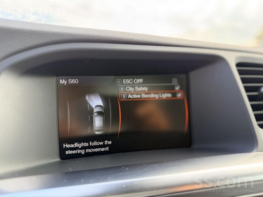 Melns Volvo S60 2012 Rīga, ar dzinēja tilpumu 2.00 L un nobraukumu 281 tūkst. km par 6500 €, foto 17 vietnē AUTOMOTO.COM.LV