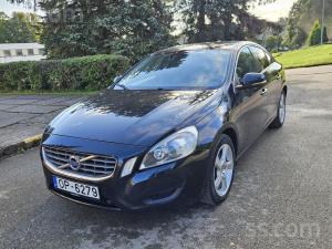 Melns Volvo S60 2012 Jēkabpils, ar dzinēja tilpumu 2.40 L un nobraukumu 263 tūkst. km par 6890 €, foto 3 vietnē AUTOMOTO.COM.LV