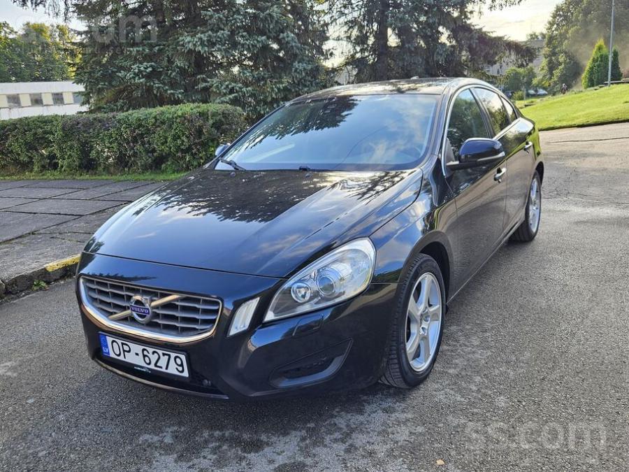 Melns Volvo S60 2012 Jēkabpils, ar dzinēja tilpumu 2.40 L un nobraukumu 263 tūkst. km par 6890 €, foto 3 vietnē AUTOMOTO.COM.LV