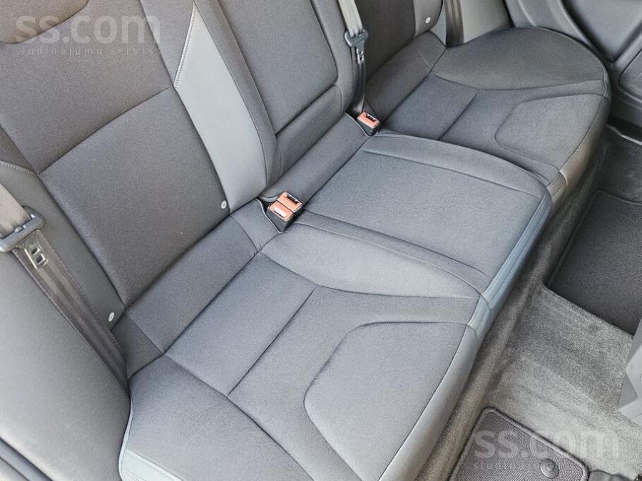 Melns Volvo S60 2012 Jēkabpils, ar dzinēja tilpumu 2.40 L un nobraukumu 263 tūkst. km par 6890 €, foto 19 vietnē AUTOMOTO.COM.LV