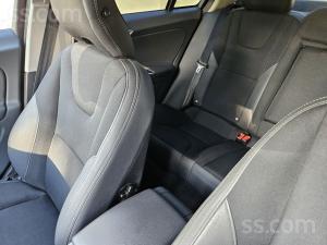 Melns Volvo S60 2012 Jēkabpils, ar dzinēja tilpumu 2.40 L un nobraukumu 263 tūkst. km par 6890 €, foto 28 vietnē AUTOMOTO.COM.LV